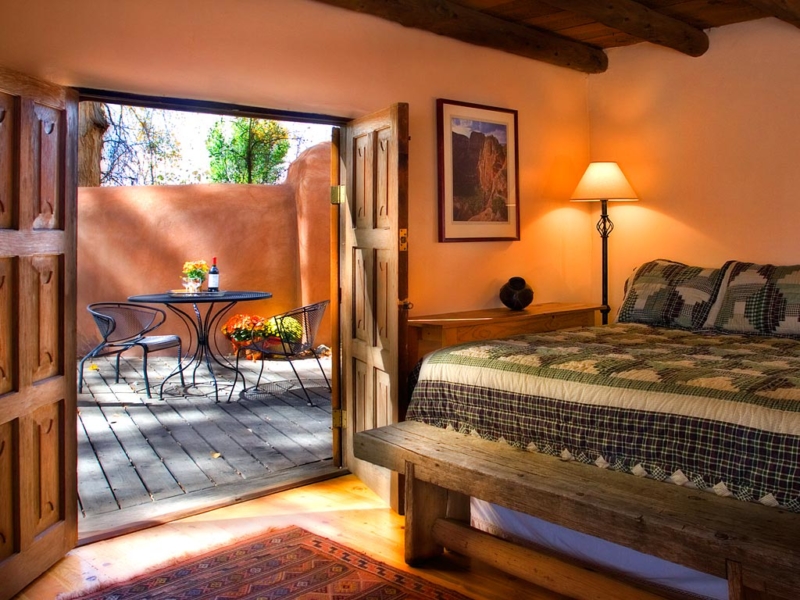 Mabel Dodge Luhan House - Historic Hotel